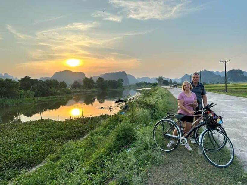 Hoa Lu - Trang An Boat Trip & Mua Cave small group tour - FAQ