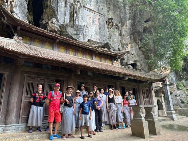 HOA LU - TRANG AN FULL DAY TRIP BY LIMOUSINE FROM HA NOI - What the Reviews Say