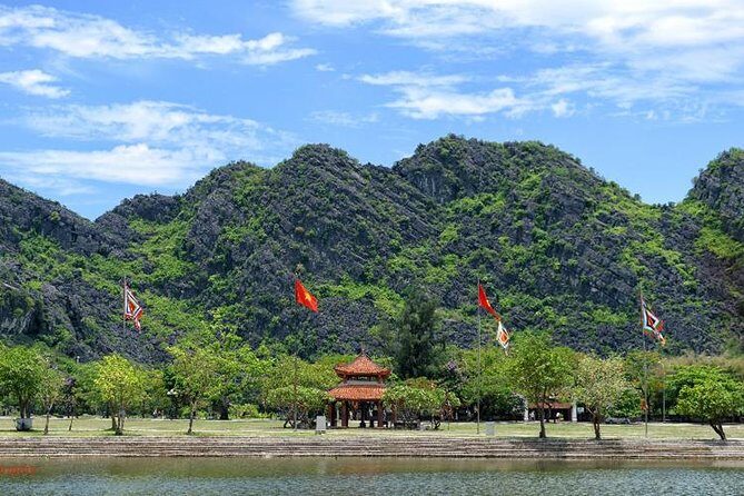 Hoa Lu - Trang An - Mua Cave Day Tour: Boat, Bike, Buffet Lunch - FAQ