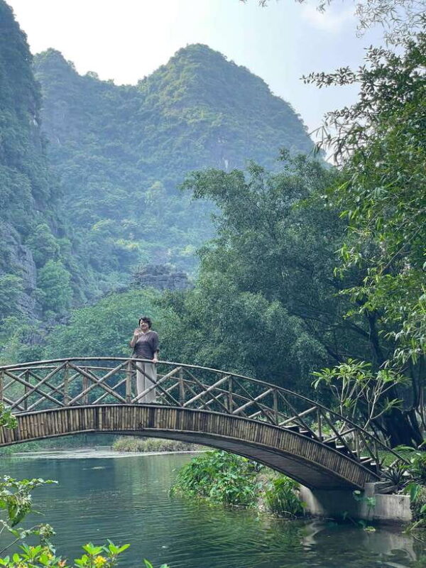 Hoa lu - Trang An, Mua Cave With Luxury Small Group - What Makes This Tour Stand Out