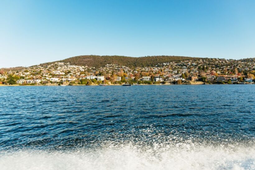 Hobart: 2.5-hour Iron Pot Lighthouse Cruise - Practical Tips for Booking