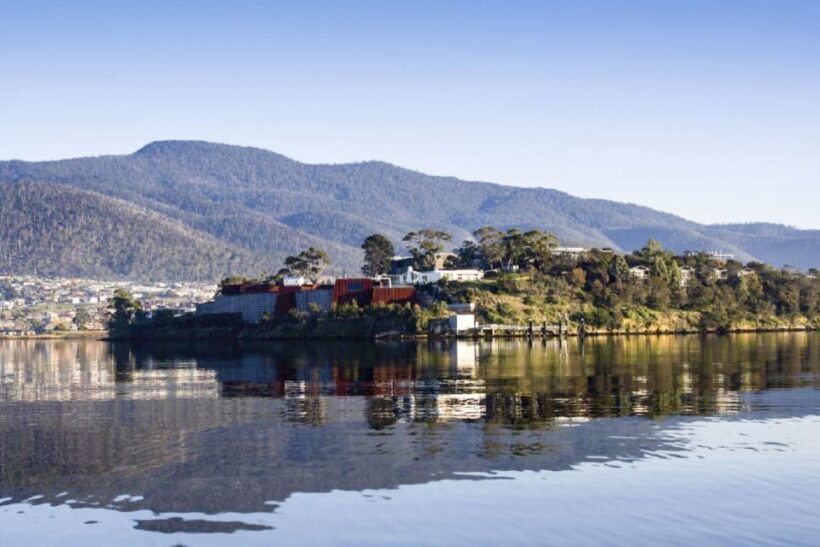 Hobart City Sightseeing Tour including MONA Ticket - Authentic Experiences and Traveler Feedback