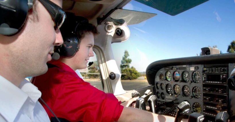 Hobart: Introductory Flying Lesson - Key Points