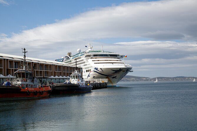 Hobart Shore Excursion: Hobart Attractions Bus - The Starting Point and Overall Experience