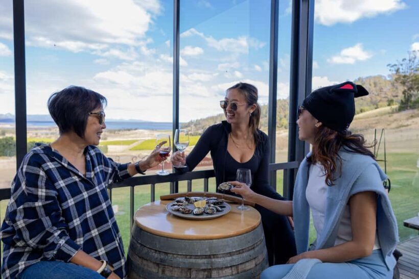 Hobart: Wineglass Bay & Freycinet Active Day Tour - Discovering Tasmanias Coastline — What to Expect