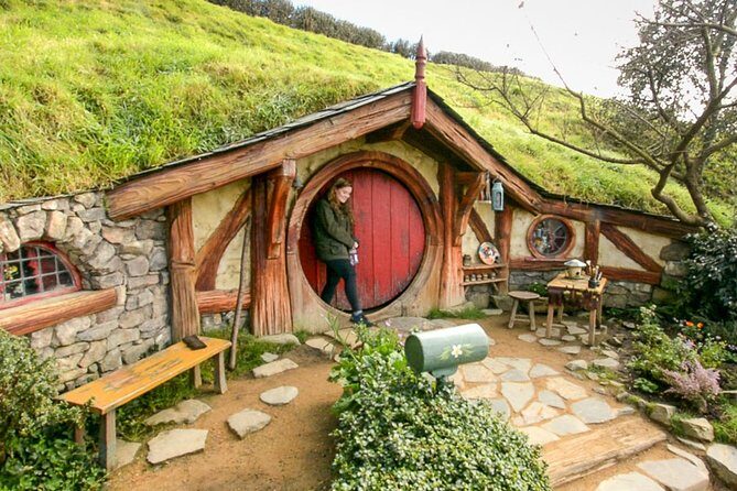 Hobbiton Movie Set & Blue Springs: Private Tour from Auckland - Is It Worth the Price?