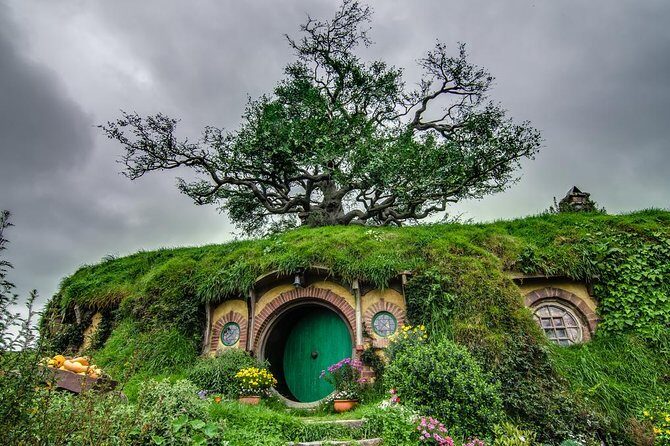 Hobbiton Movie Set Day Tour - Key Points