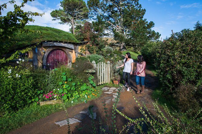 Hobbiton Movie Set day tour From Auckland - An Authentic Journey into Middle-earth