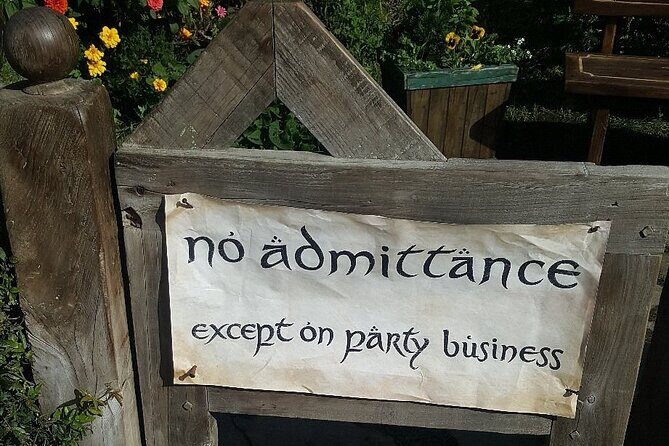 Hobbiton Movie Set Private Transfer and Hobbiton Tour SUV - An In-Depth Look at the Experience