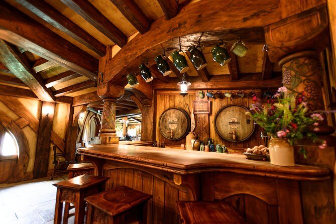 Hobbiton Movie Set Small Group Fully Guided Day Tour from Auckland - Detailed Breakdown of the Experience