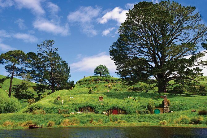 Hobbiton Movie Set Tour with lunch from Auckland - What You Can Expect at Each Stop