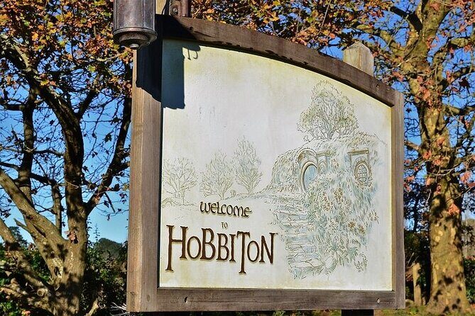 Hobbiton Movie Set & Waitomo Glow Worm Caves Private Tour - Is It Worth the Price?
