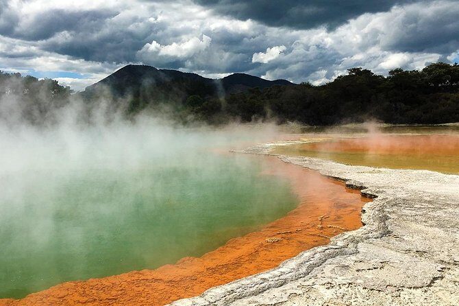 Hobbiton & Rotorua including Wai-O-Tapu - Small Group Tour from Auckland - Who Would Enjoy This Tour?