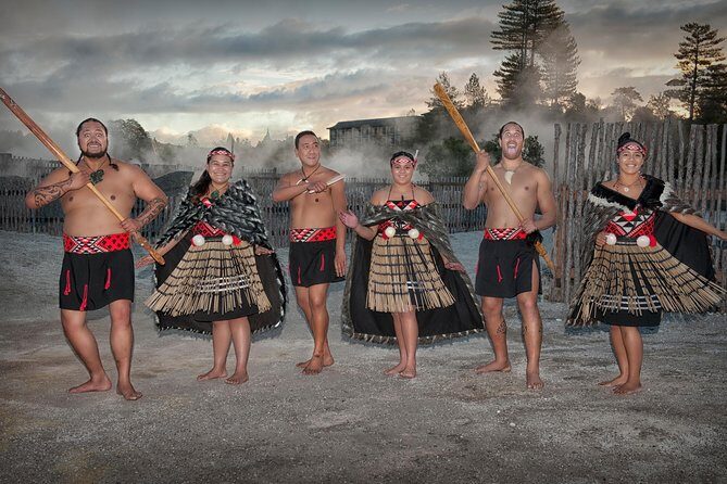 Hobbiton & Rotorua Living Mori Village Private Tour Ex-Auckland - Practical Details and Tips