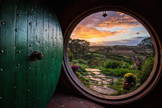 Hobbiton & Rotorua Living Mori Village Private Tour Ex-Auckland - Authenticity and Guides: The Hidden Gems