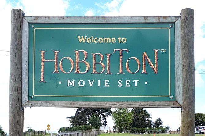 Hobbiton Transport & Tauranga Highlights Excursion from Tauranga - Key Points