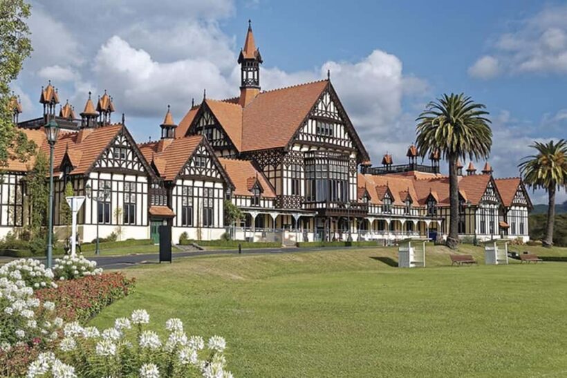 Hobbiton, Waitomo, Rotorua & Taupo 2-Day Tour from Auckland - Day Two: From Rotorua to Lake Taupo and Beyond
