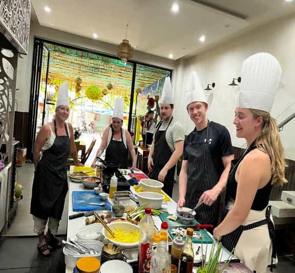 Hoi An Authentic Cooking Class with Pro Chef in Small group - Who Will Love This Experience?