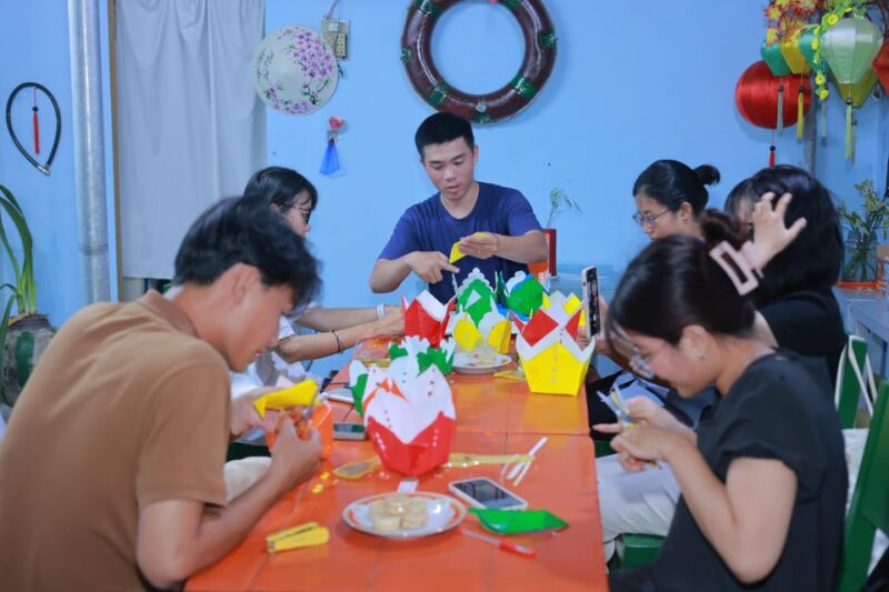Hoi An : BamBoo & Paper Lanter Making Class with Boat Trip. - What to Expect During the Tour