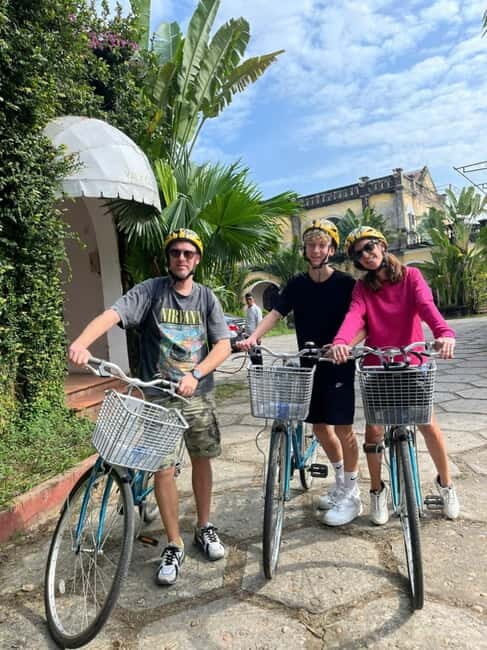 Hoi An: Biking- Basket Boat - Farming &Cooking Class Tra Que - Authenticity and Host Experience