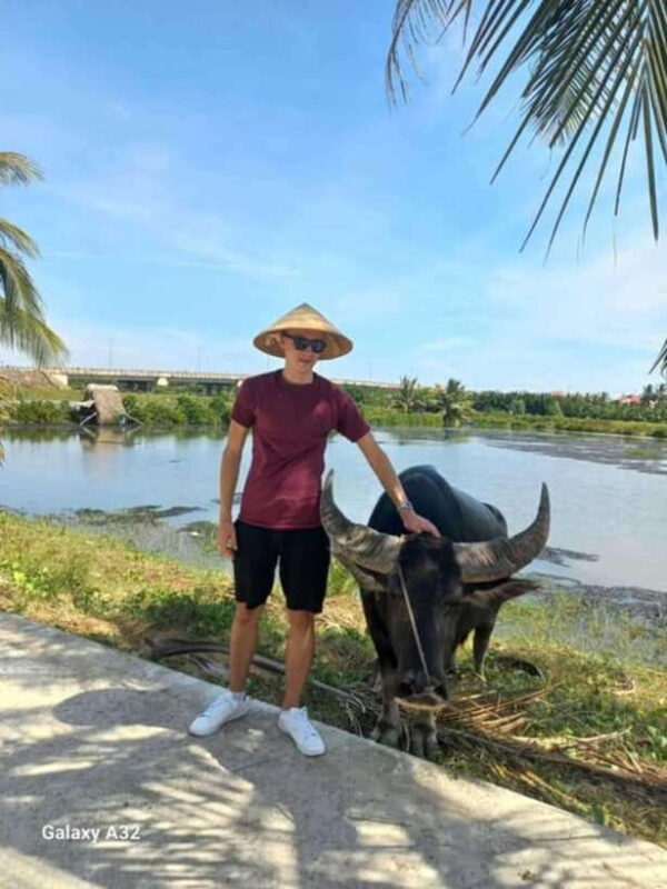 Hoi An Biking Countryside Cooking Class in Tra Que Vegetable - Who is This Tour Best For?