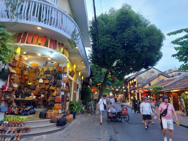 Hoi An Boat Lantern With Release Flower Hoai River At Night - Is This Experience Right for You?