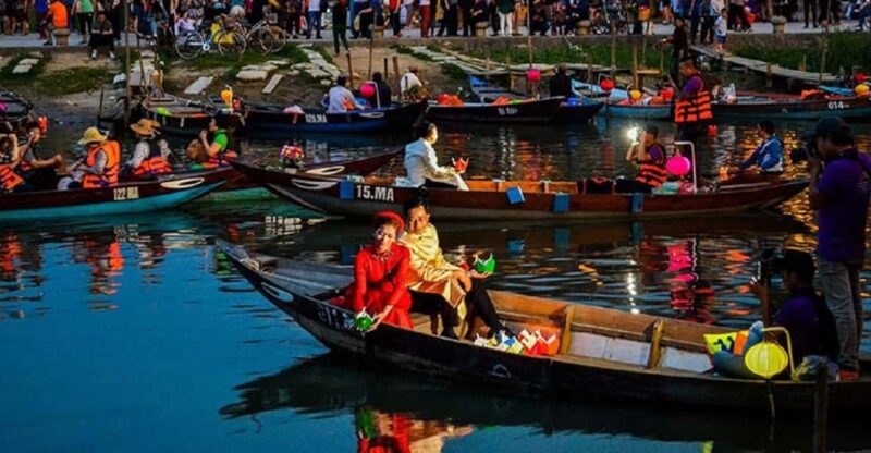 Hoi An: Boat Ride on Hoai River & Release the Flower Lantern - The Itinerary Breakdown