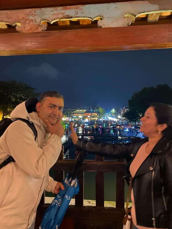 Hoi An Boat Ride Releasing Lantern and Night Market Tour - The Lantern Boat Ride and Releasing Lanterns