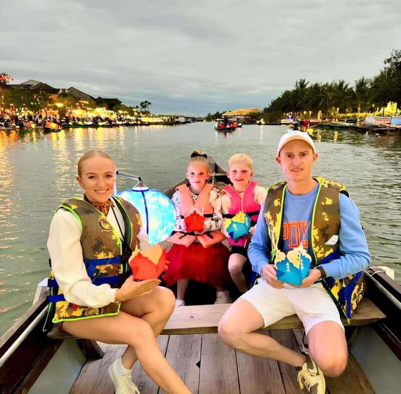 Hoi An Boat Ride with Flower Lantern Ceremony - FAQs