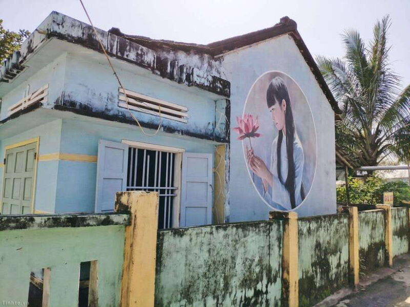 Hoi An: Car to Tam Thanh Mural Village - Mother Thu Monument - Exploring Local Industries and Flavors