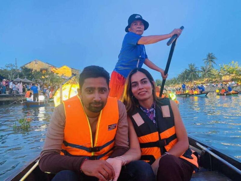 Hoi An City Tour with Boat Ride and Release Lantern Flower - The Magic of the River: Boat Ride and Lantern Release