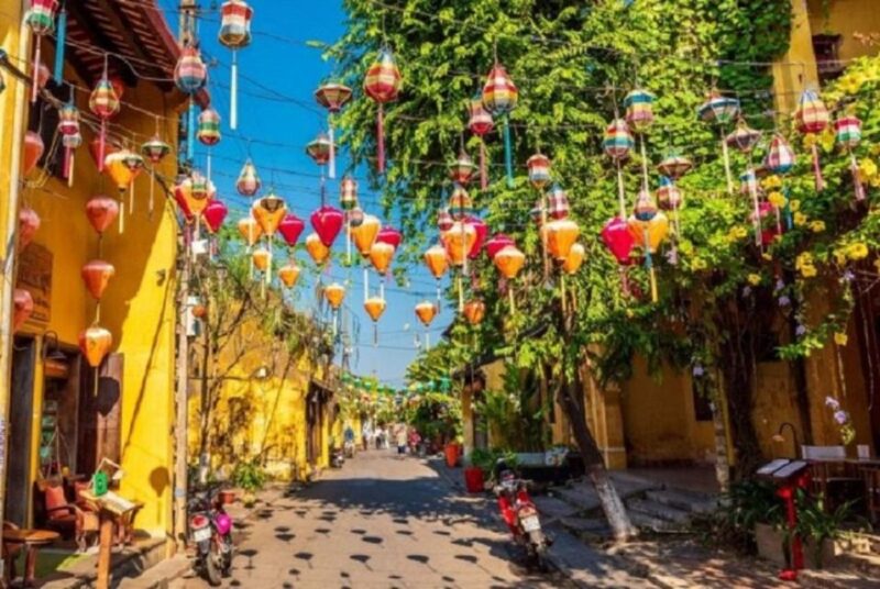 Hoi An City TourBoat RideRelease Flower Lantern on river - Who Should Consider This Tour?