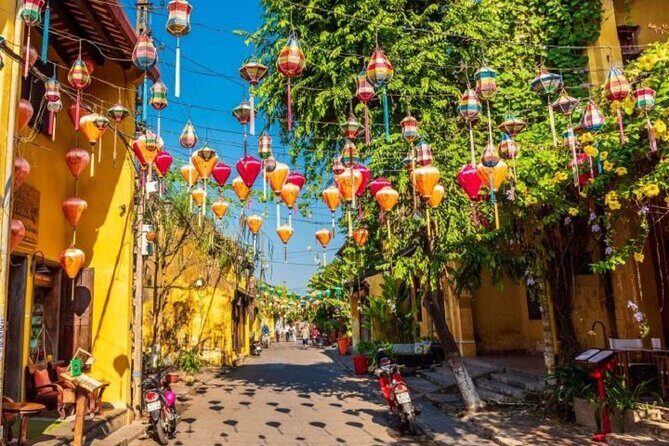 Hoi An City TourBoat RideRelease Flower Lantern on river - The Sum Up
