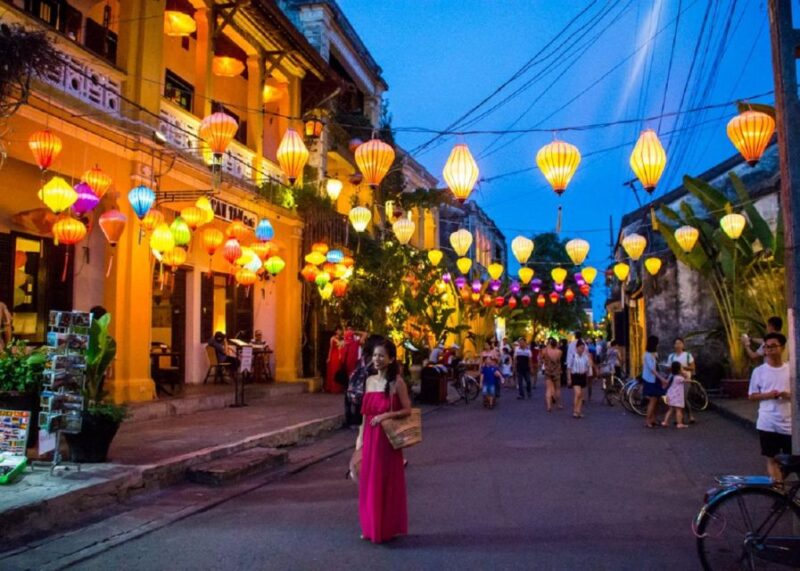 Hoi An City TourBoat RideRelease Flower Lantern on river - FAQ