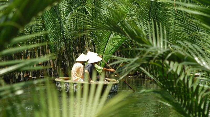 Hoi an Coconut Boat and Hoi an Ancient Town Tour From Danang - Who Should Consider This Tour?