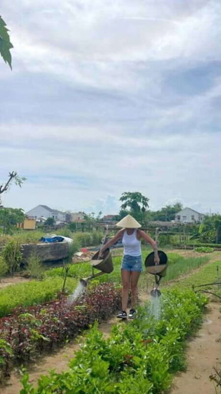 Hoi An: Countryside Biking- Cooking Class in Tra Que Village - Market Visit: A Bustling Introduction to Local Life
