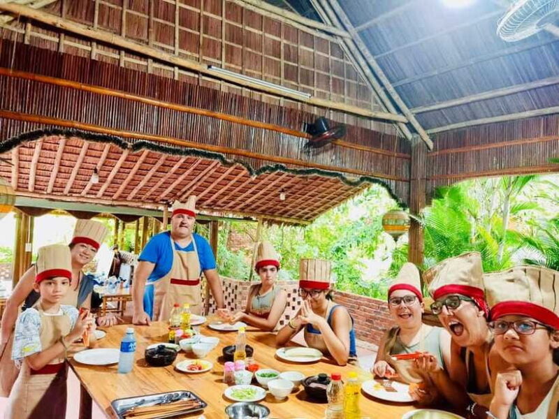 Hoi An/Da Nang: Market Tour, Boat Ride, and Cooking Class - Who Should Consider This Tour?
