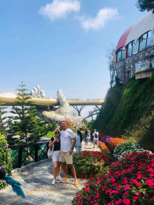 Hoi An/Da Nang: Private Sunset BaNa Hills - Golden Bridge - Dining and Evening Activities