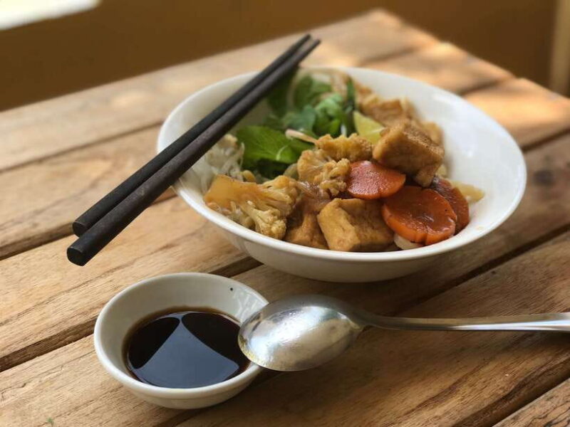 Hoi An: Half-day Biking Through Hoi Ans Culinary Delights - Tra Que Village and Its Vegetable Fields