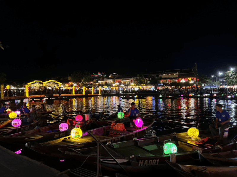 Hoi An: Hoai River Boat Ride & Lantern Release Experience - Key Points
