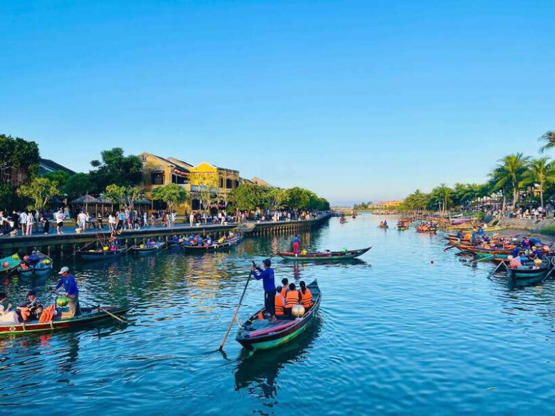Hoi An: Hoai River Boat Ride with Flower Lantern Release - Who Will Enjoy This?