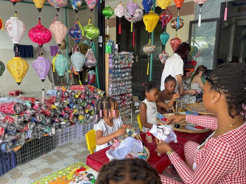 Hoi An : Making Lantern Class With Lantern Boat Trip. - FAQs