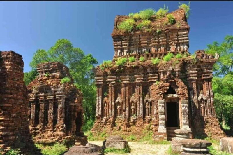 Hoi An: My Son Holly Land & Cruise Luxury Group Morning Tour - Exploring My Son: Ancient Mysteries and Champa Heritage