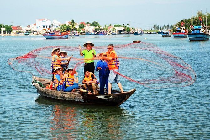 Hoi An Old Town and River Cruise - Savoring the Market and Riverside Charm