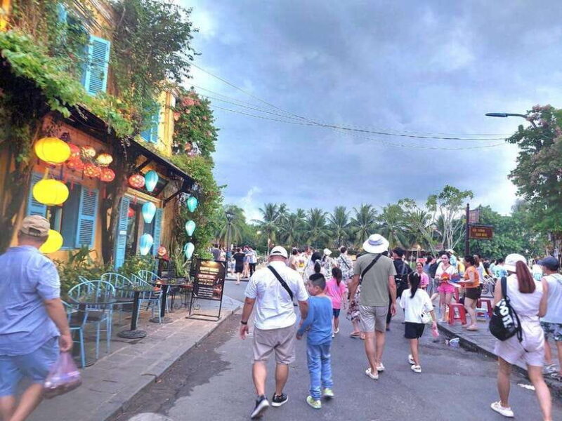 Hoi An Old Town Entrance Ticket with Boat Lantern Release - Key Points