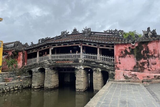 Hoi An old Town Walking Tour included Temple and Boat Tour - The Value Proposition