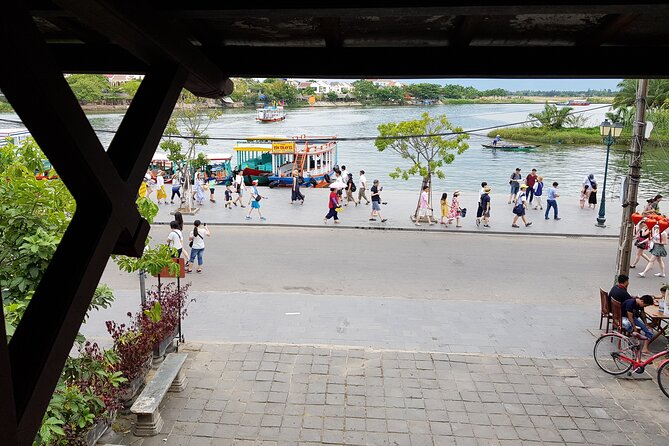 Hoi An town private walking tour with boat trip - Food, Snacks, and Authentic Experiences