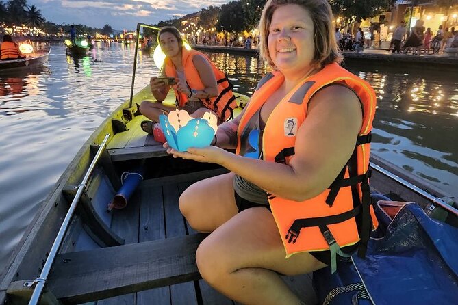 Hoi An walking City- Night Market -Riverboat Ride (4-5 Hours) - A Deep Dive Into the Experience