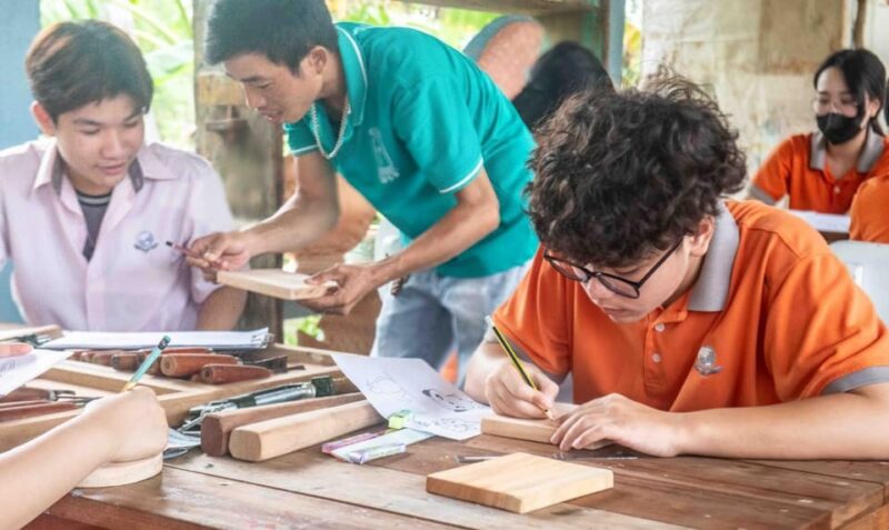 Hoi An: Wood Carving Class with Local Artisans - Who Should Consider This Tour?