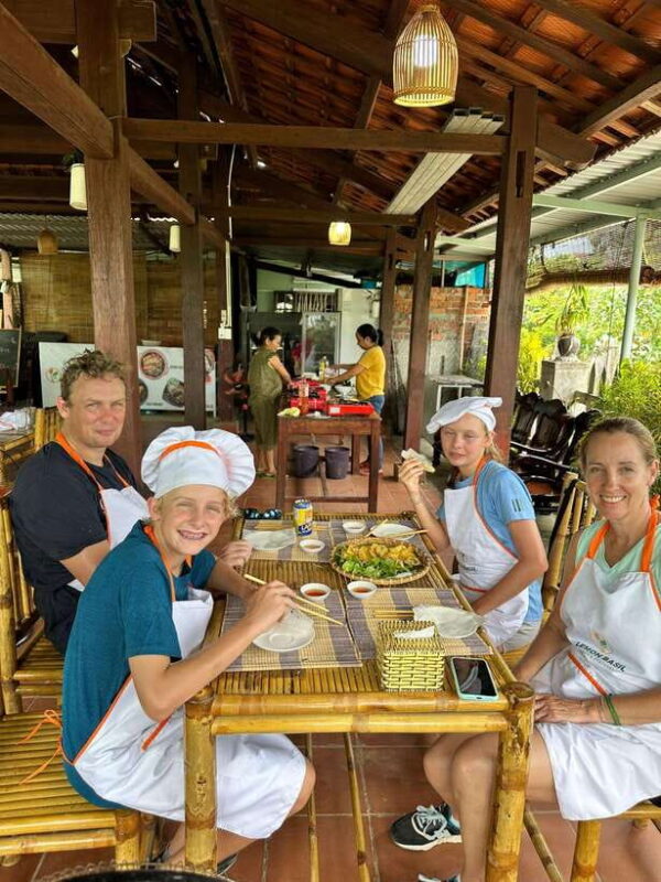 Hoi An:Farming and Cooking Class in Tra Que Herb Village - Organic Farming at Tra Que Vegetable Village